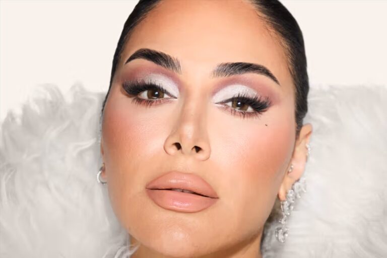 Matte, Shimmer, or Glitter? Finding the Right Eyeshadow Palette for You